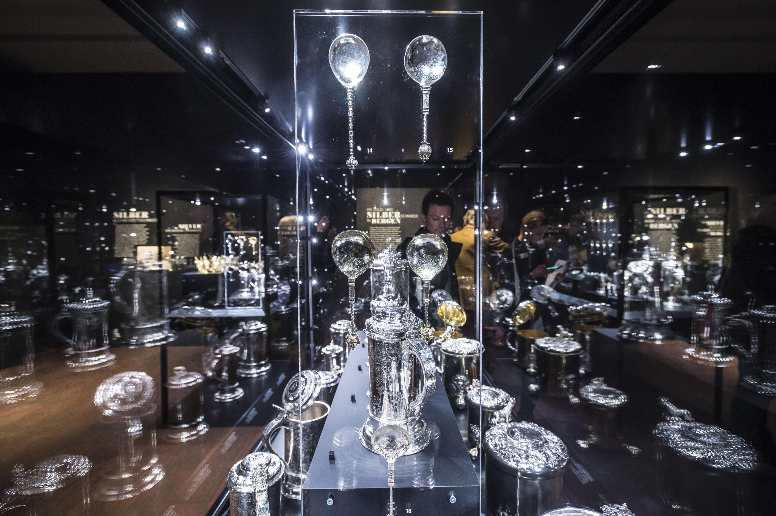 Review: Past Exhibitions - Europäisches Hansemuseum Europäisches ...